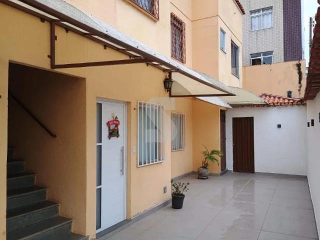 Apartamento com 3 Quartos e 1 banheiro à Venda, 61 m² por R$ 380.000