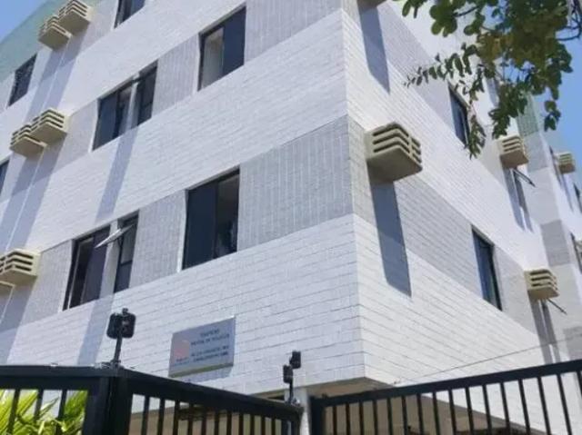 Apartamento com 3 Quartos e 1 banheiro à Venda, 76 m² por R$ 230.000