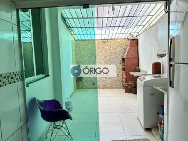 Apartamento com 3 Quartos e 1 banheiro à Venda, 77 m² por R$ 380.000