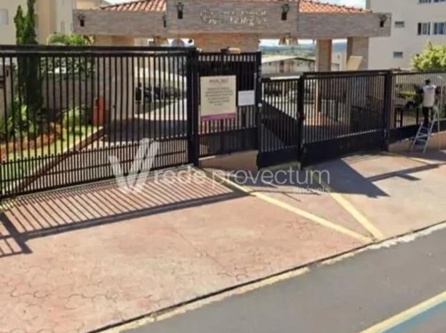 Apartamento com 3 Quartos e 1 banheiro à Venda, 79 m² por R$ 270.000