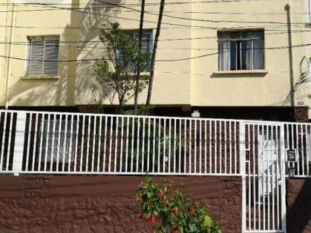 Apartamento com 3 Quartos e 1 banheiro à Venda, 70 m² por R$ 298.000
