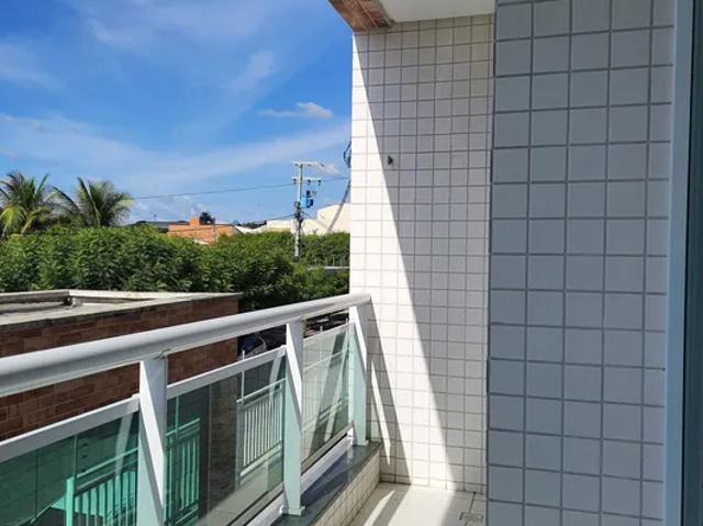 Apartamento com 3 Quartos e 1 banheiro à Venda, 70 m² por R$ 293.500