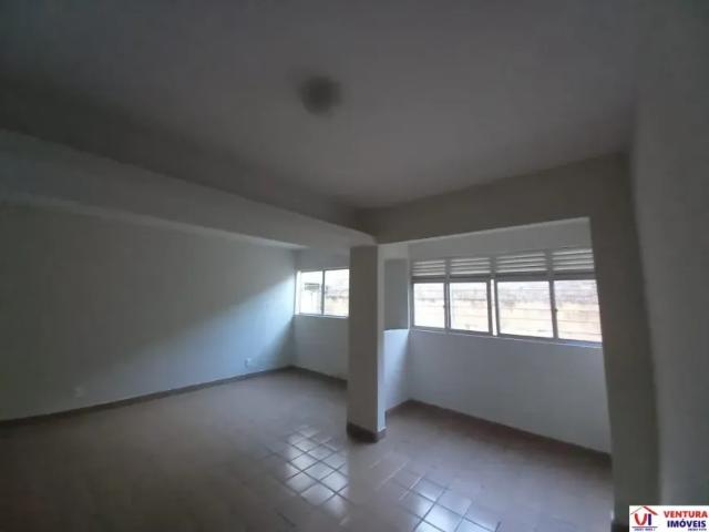 Apartamento com 3 Quartos e 1 banheiro à Venda, 85 m² por R$ 150.000