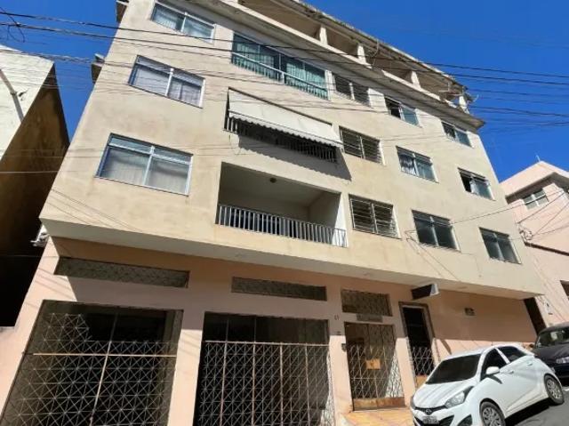 Apartamento com 3 Quartos e 1 banheiro à Venda, 85 m² por R$ 270.000