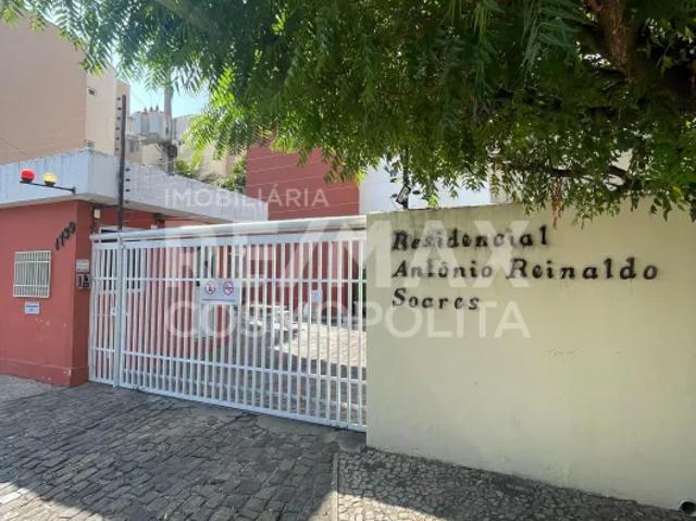 Apartamento com 3 Quartos e 1 banheiro à Venda, 82 m² por R$ 200.000