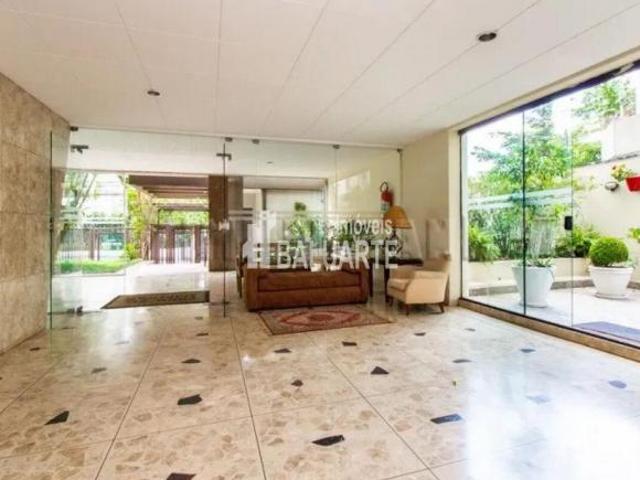Apartamento com 3 Quartos e 1 banheiro à Venda, 95 m²