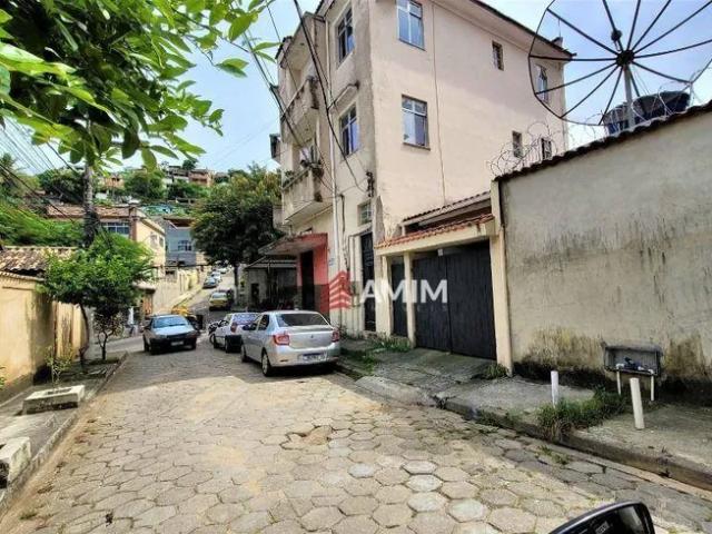 Apartamento com 3 Quartos e 1 banheiro à Venda, 90 m² por R$ 165.000