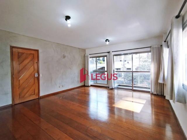 Apartamento com 3 Quartos e 1 banheiro para Alugar, 122 m² por R$ 3.999/Mês