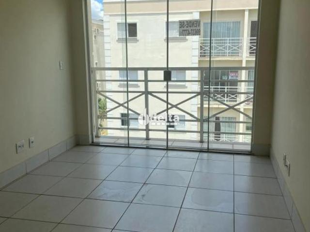 Apartamento com 3 quartos e 1 suíte disponível para venda no bairro Tubalina em Uberlândia MG