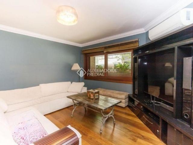 Apartamento com 3 quartos e 205m² para alugar em Bela Vista, Porto Alegre