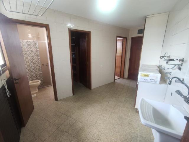 Apartamento com 3 quartos e 226m² para alugar em Agronômica, Florianópolis