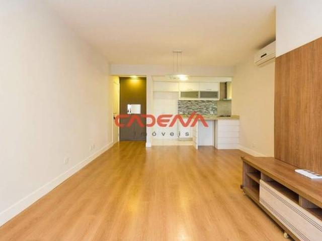 Apartamento com 3 quartos e 2 vagas à venda no Água Verde