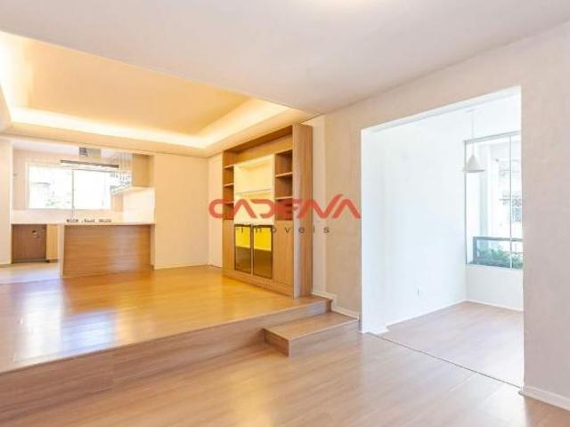 Apartamento com 3 quartos e 2 vagas à venda no Batel