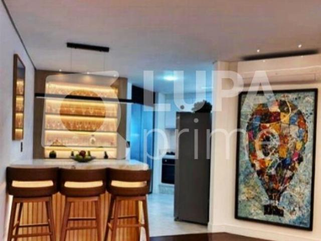 APARTAMENTO COM 3 QUARTOS E 2 VAGAS DE GARAGEM À VENDA EM SANTANA
