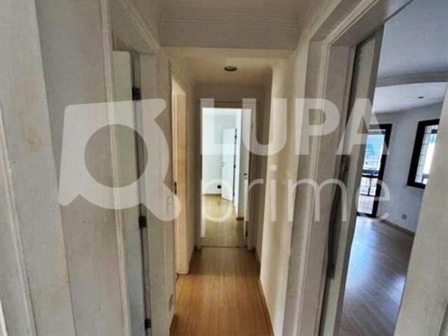 APARTAMENTO COM 3 QUARTOS E 2 VAGAS DE GARAGEM À VENDA EM SANTANA