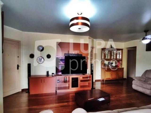 APARTAMENTO COM 3 QUARTOS E 2 VAGAS DE GARAGEM À VENDA EM SANTANA