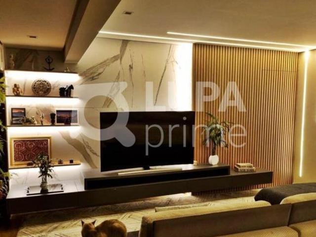APARTAMENTO COM 3 QUARTOS E 2 VAGAS DE GARAGEM À VENDA EM SANTANA