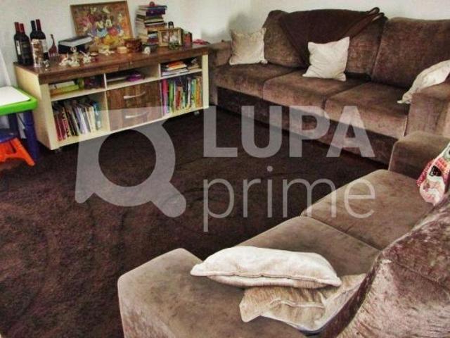 APARTAMENTO COM 3 QUARTOS E 2 VAGAS DE GARAGEM À VENDA NA PARADA INGLESA