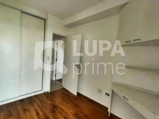 APARTAMENTO COM 3 QUARTOS E 2 VAGAS DE GARAGEM À VENDA NA PARADA INGLESA