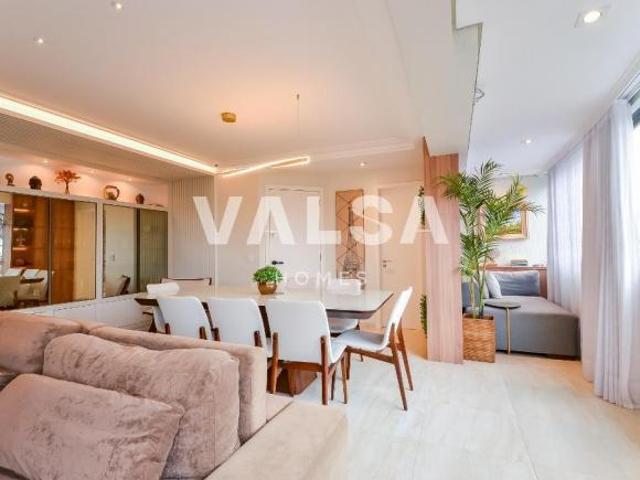 Apartamento com 3 quartos e 2 vagas no Bairro Água Verde!