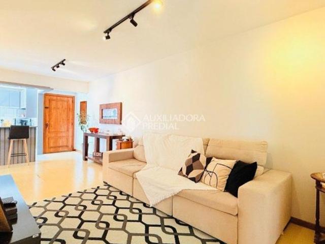 Apartamento com 3 quartos e 2 vagas no bairro Tristeza