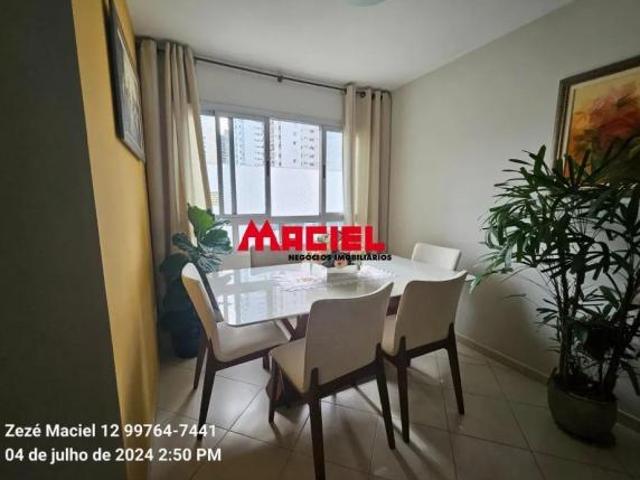 Apartamento com 3 Quartos e 2 banheiro à Venda, 78 m²