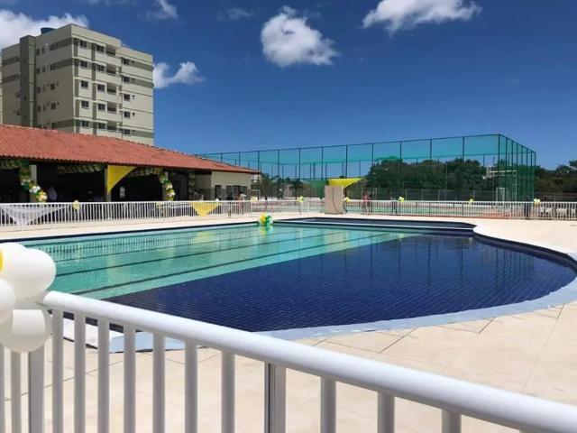 Apartamento com 3 Quartos e 2 banheiros à Venda, 63 m² por R$ 290.000