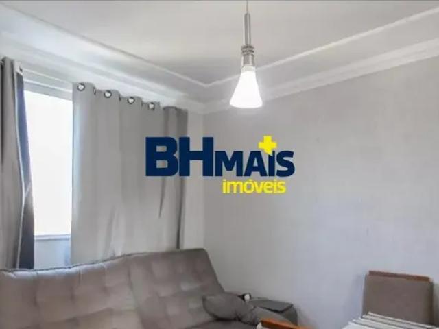 Apartamento com 3 Quartos e 2 banheiros à Venda, 60 m² por R$ 295.000