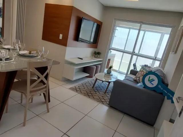 Apartamento com 3 Quartos e 2 banheiros à Venda, 60 m² por R$ 200.000