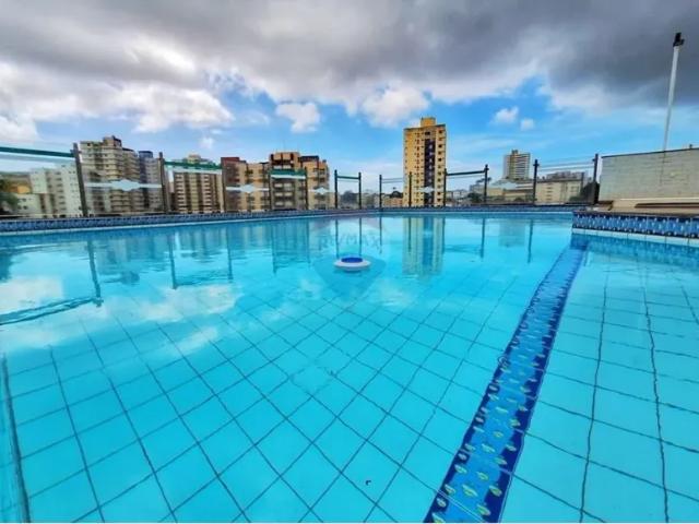 Apartamento com 3 Quartos e 2 banheiros à Venda, 61 m² por R$ 345.000