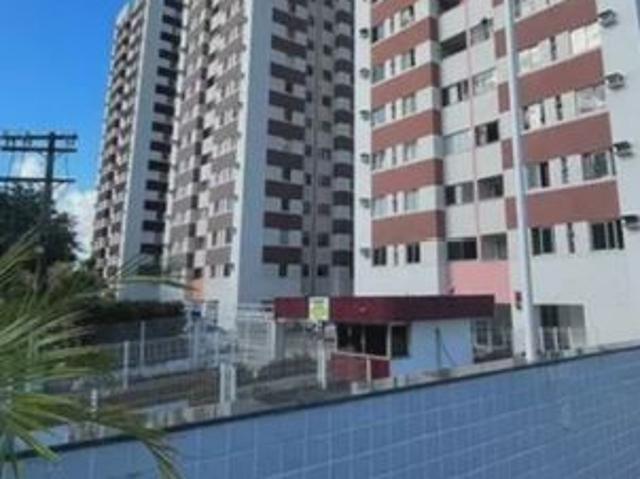 Apartamento com 3 Quartos e 2 banheiros à Venda, 61 m² por R$ 370.000