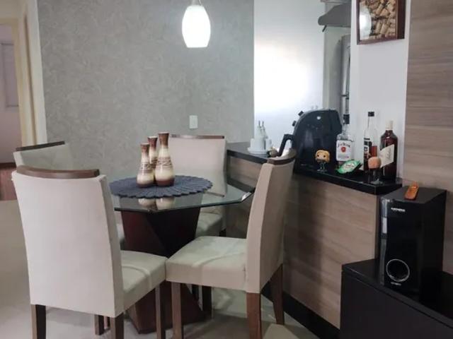 Apartamento com 3 Quartos e 2 banheiros à Venda, 67 m² por R$ 480.000