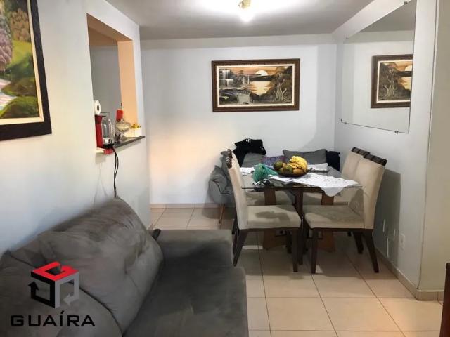 Apartamento com 3 Quartos e 2 banheiros à Venda, 64 m² por R$ 280.000