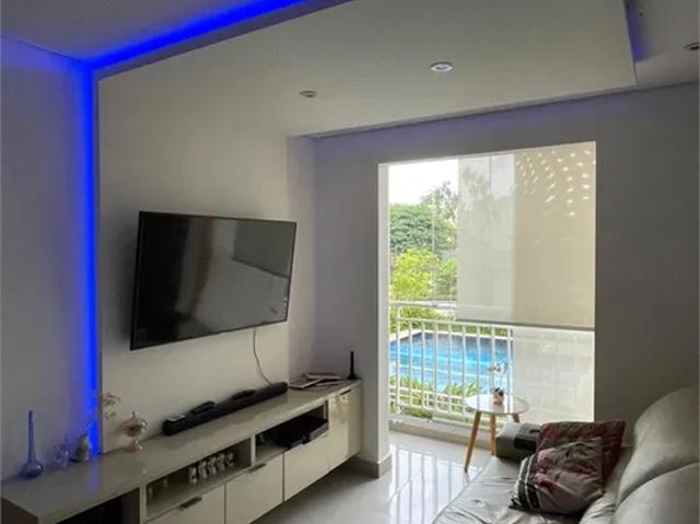 Apartamento com 3 Quartos e 2 banheiros à Venda, 65 m² por R$ 447.000