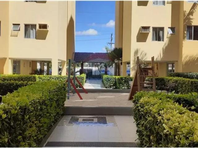 Apartamento com 3 Quartos e 2 banheiros à Venda, 69 m² por R$ 310.000