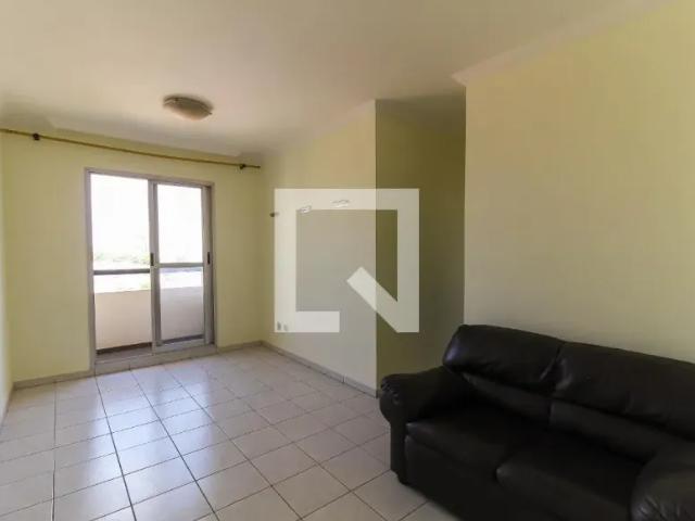 Apartamento com 3 Quartos e 2 banheiros à Venda, 69 m² por R$ 480.000
