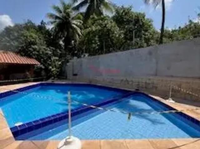Apartamento com 3 Quartos e 2 banheiros à Venda, 70 m² por R$ 267.000