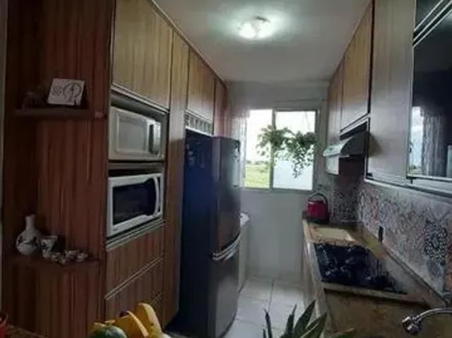 Apartamento com 3 Quartos e 2 banheiros à Venda, 70 m² por R$ 280.000