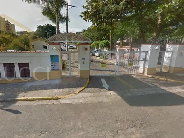 Apartamento com 3 Quartos e 2 banheiros à Venda, 70 m² por R$ 360.000