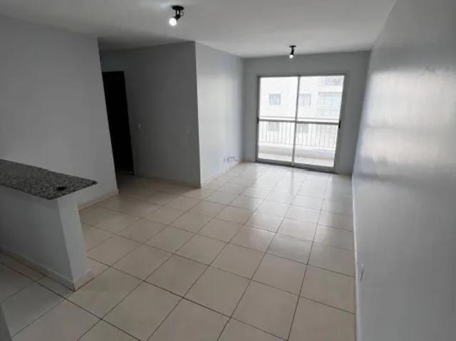 Apartamento com 3 Quartos e 2 banheiros à Venda, 70 m² por R$ 310.000