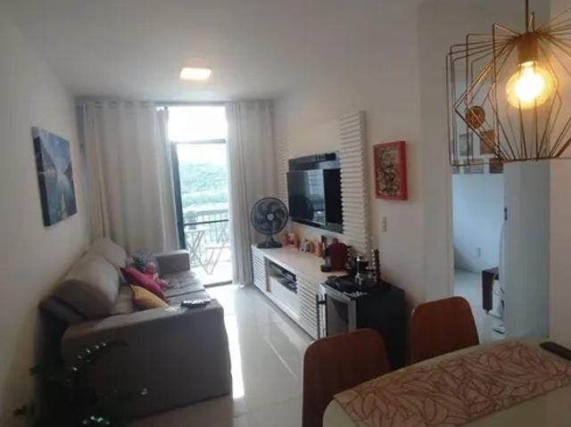 Apartamento com 3 Quartos e 2 banheiros à Venda, 70 m² por R$ 429.000