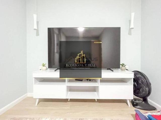 Apartamento com 3 Quartos e 2 banheiros à Venda, 71 m² por R$ 440.000