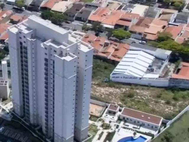 Apartamento com 3 Quartos e 2 banheiros à Venda, 72 m² por R$ 470.000