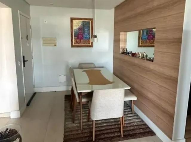 Apartamento com 3 Quartos e 2 banheiros à Venda, 72 m² por R$ 500.000
