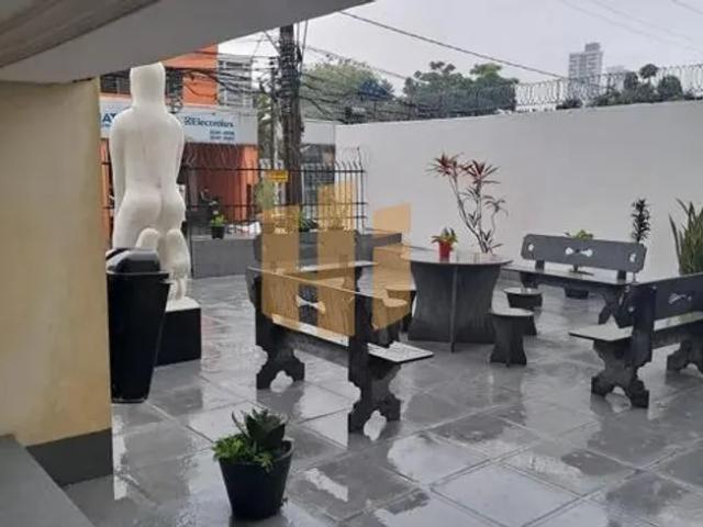 Apartamento com 3 Quartos e 2 banheiros à Venda, 74 m² por R$ 290.000