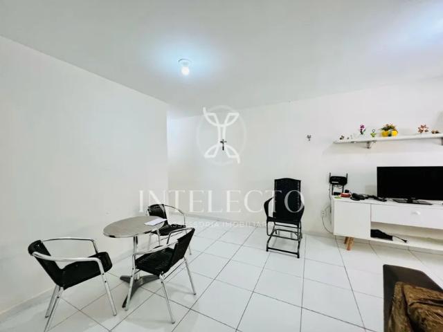 Apartamento com 3 Quartos e 2 banheiros à Venda, 75 m² por R$ 115.000