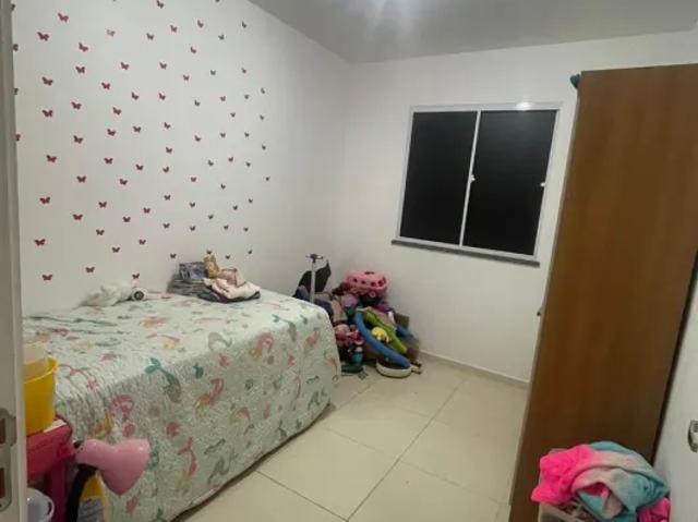 Apartamento com 3 Quartos e 2 banheiros à Venda, 75 m² por R$ 280.000