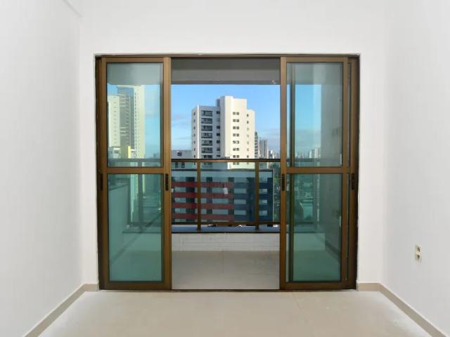 Apartamento com 3 Quartos e 2 banheiros à Venda, 79 m² por R$ 880.110