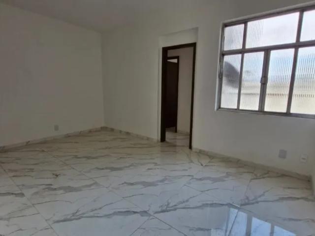 Apartamento com 3 Quartos e 2 banheiros à Venda, 80 m² por R$ 230.000