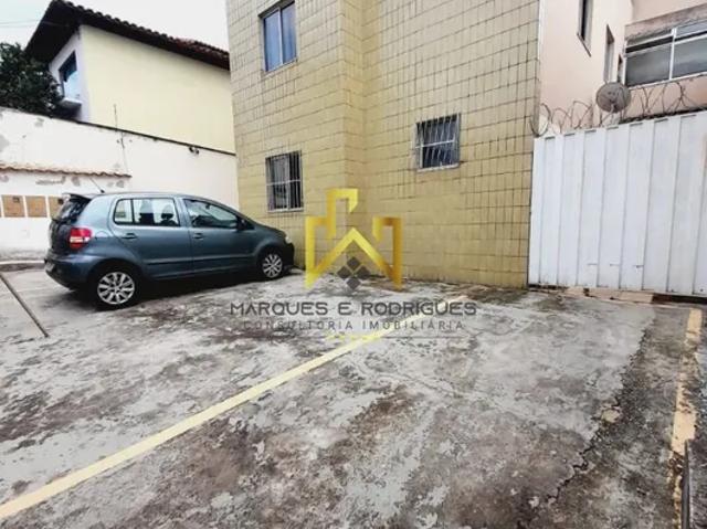 Apartamento com 3 Quartos e 2 banheiros à Venda, 80 m² por R$ 360.000
